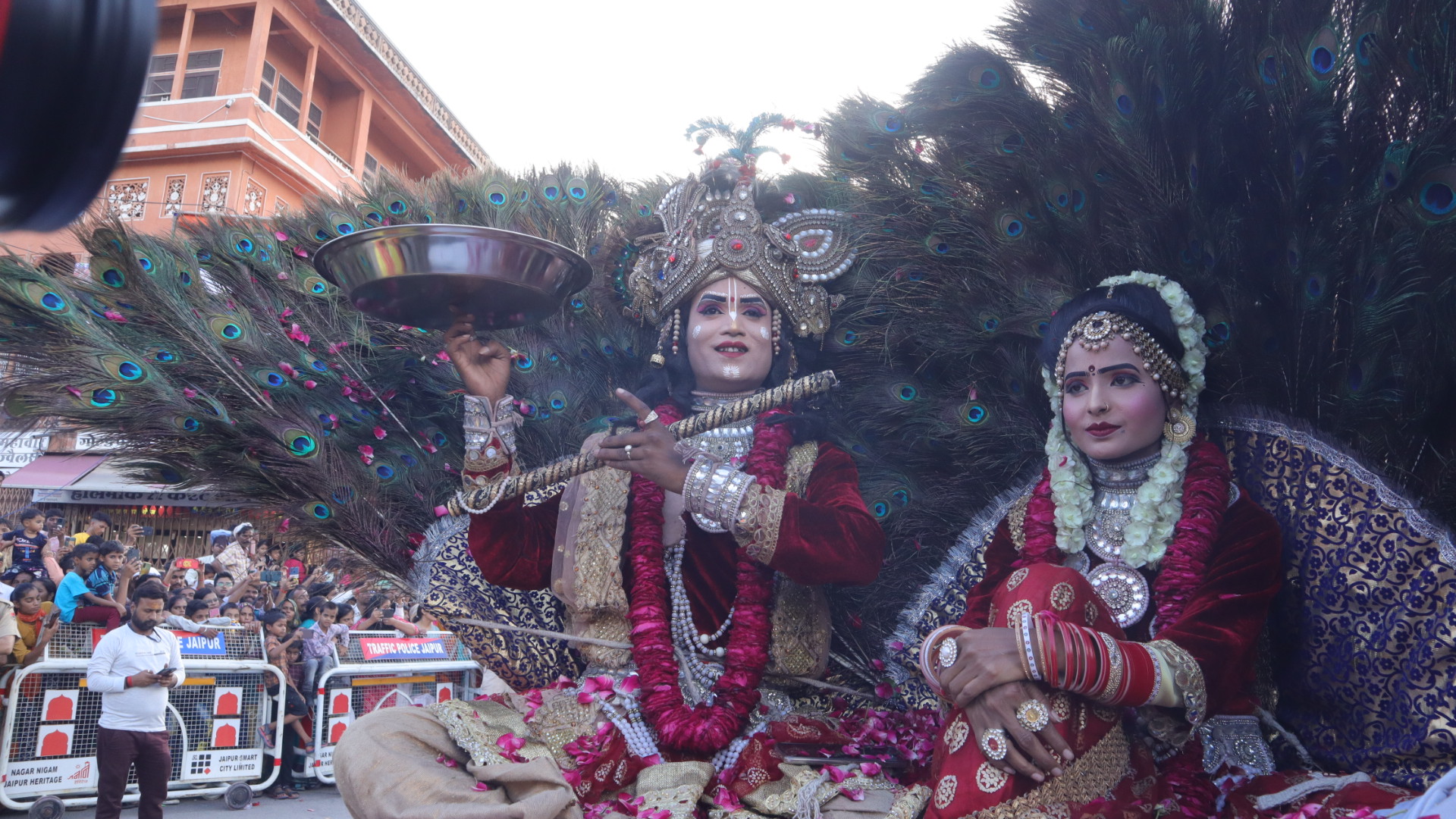 Jaipur : Unexpectedly terrifying celebration of Teej, the spirit of ...